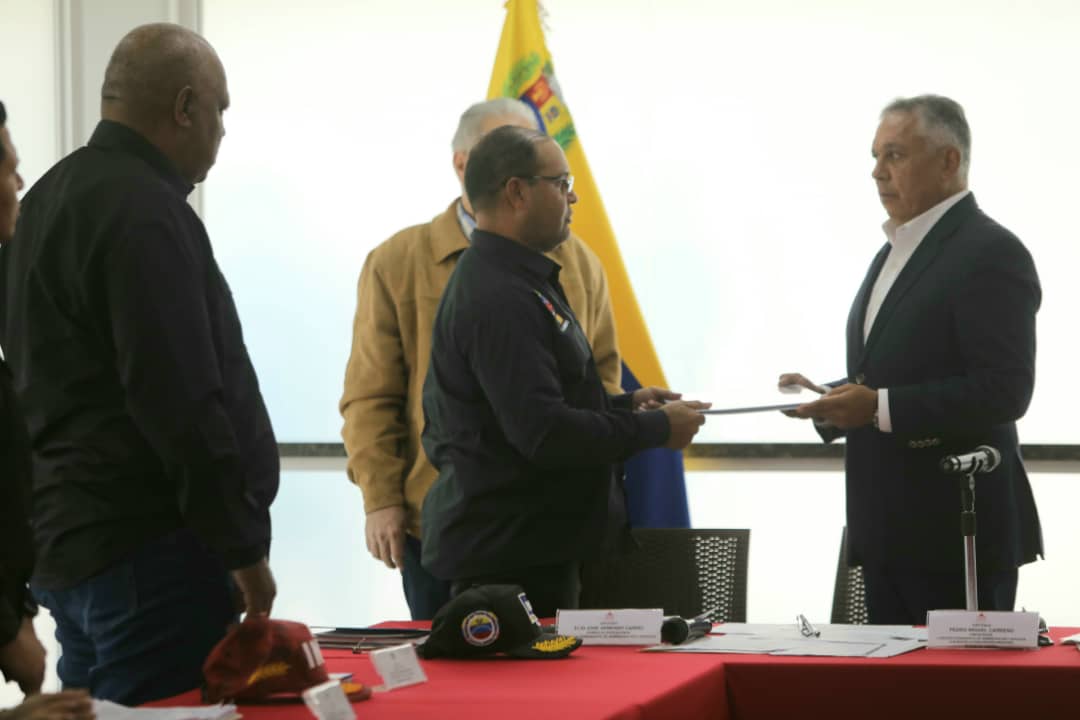 Autoridades del INTT entregan propuesta para la Reforma del Decreto con ...